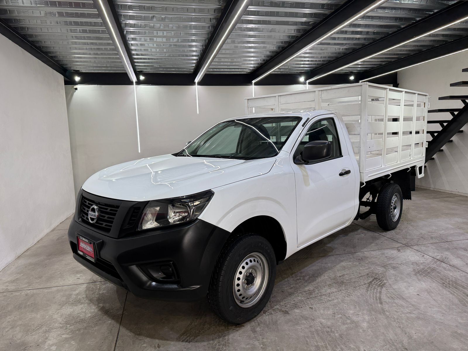 NISSAN NP300 ESTACAS 2016 – Avanza Motors